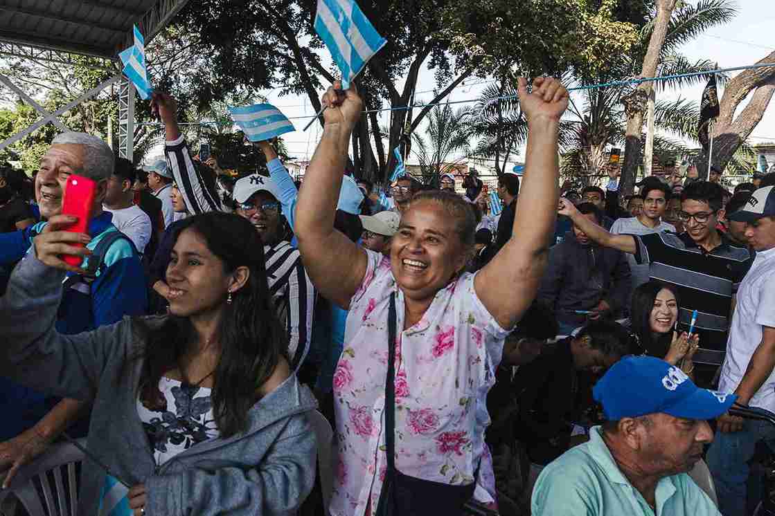 Alcalde Aquiles Alvarez anuncia alcantarillado para Pascuales tras 100 ...